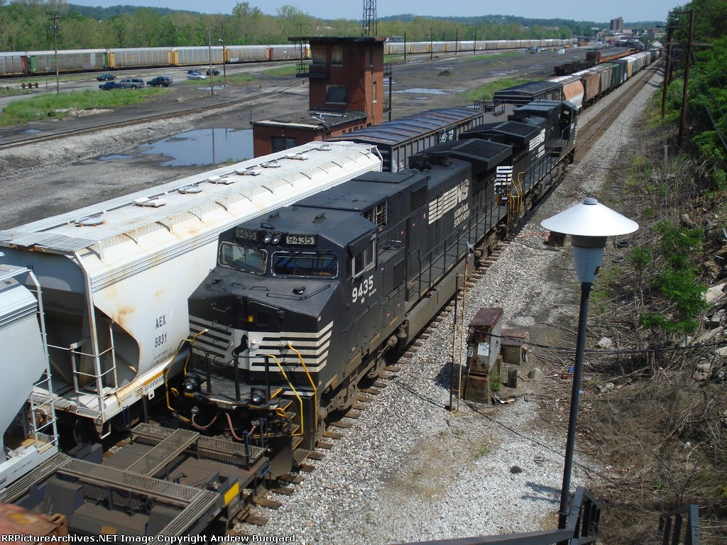 NS 9435 GE C40-9W June 5, 2008